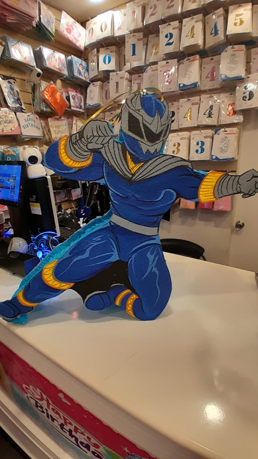 Power Rangers Pinata – Preppy Kids (Grand Bazaar)